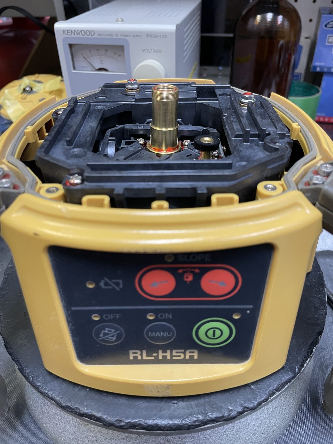 トプコンローテティングレーザーRL-H5A転倒修理 - 有限会社湘南通商 │ 測量機専門店（レンタル・点検調整・修理・販売）